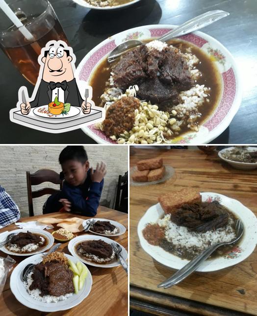 Rawon Rosobo restaurant, Mojotrisno - Restaurant reviews