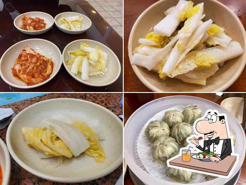 mdk noodles (Myung Dong Kyoja), 3630 Wilshire Blvd in Los Angeles ...