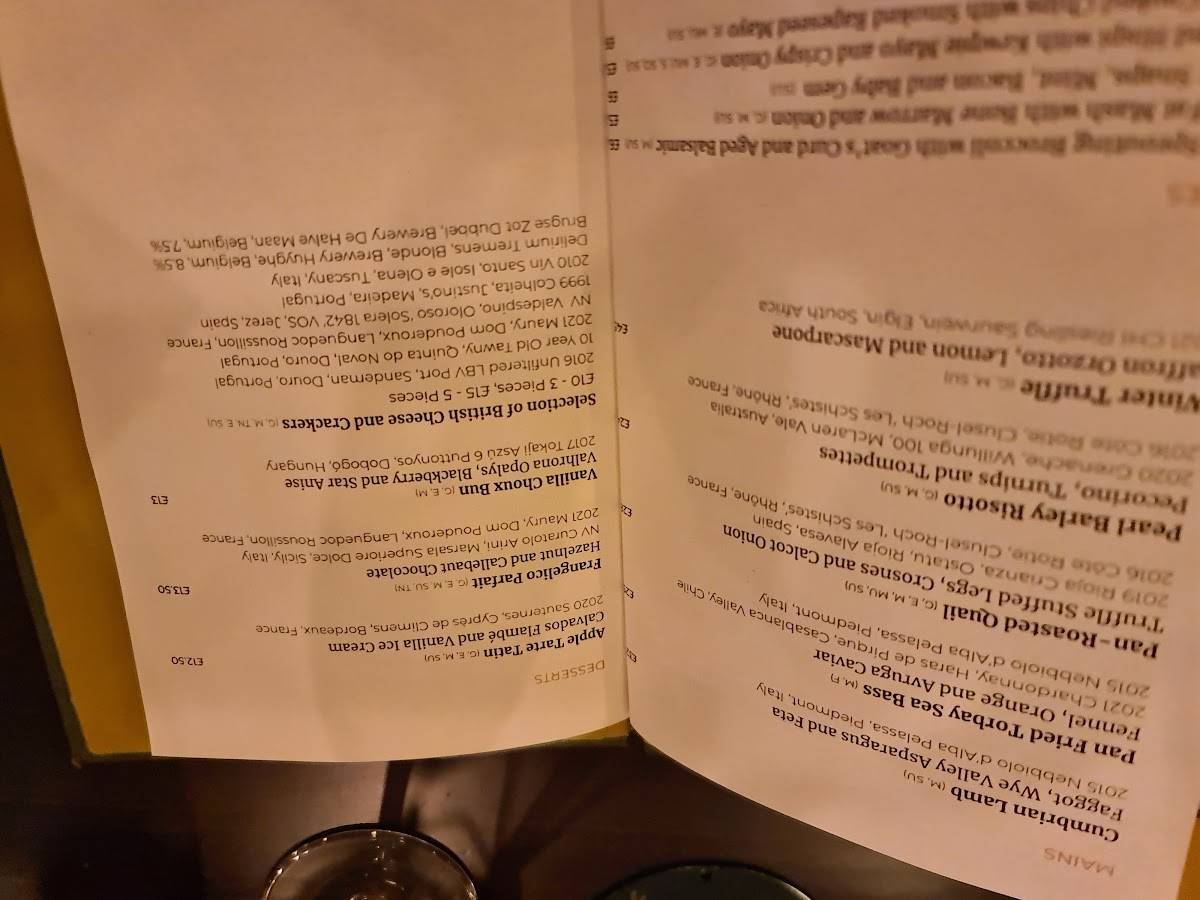 Menu at The Greyhound Pub & Dining, Beaconsfield