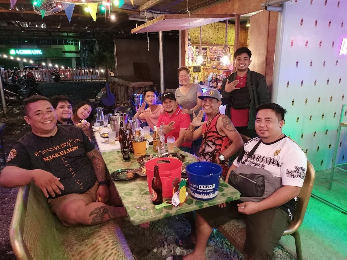 Tiendesitas de Legazpi pub & bar, Legazpi City - Restaurant reviews