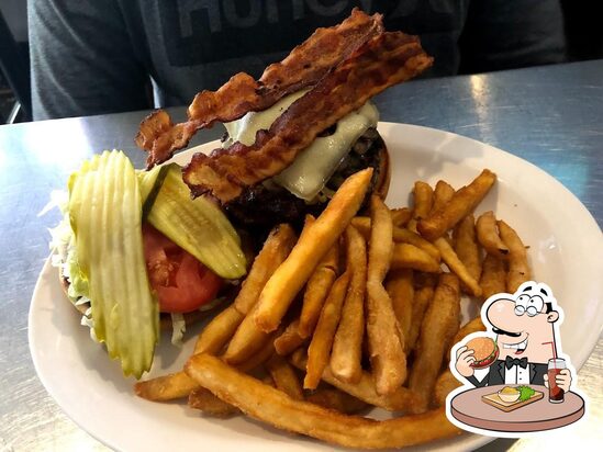 Mad Moe's Sports Pub & Grill in Osprey - Restaurant menu and reviews